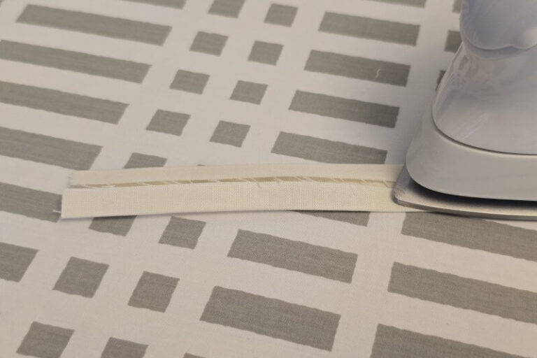 ヌビバッグの底板の作り方｜バッグに入れると形が綺麗になります | KANAMARI（かなまり）